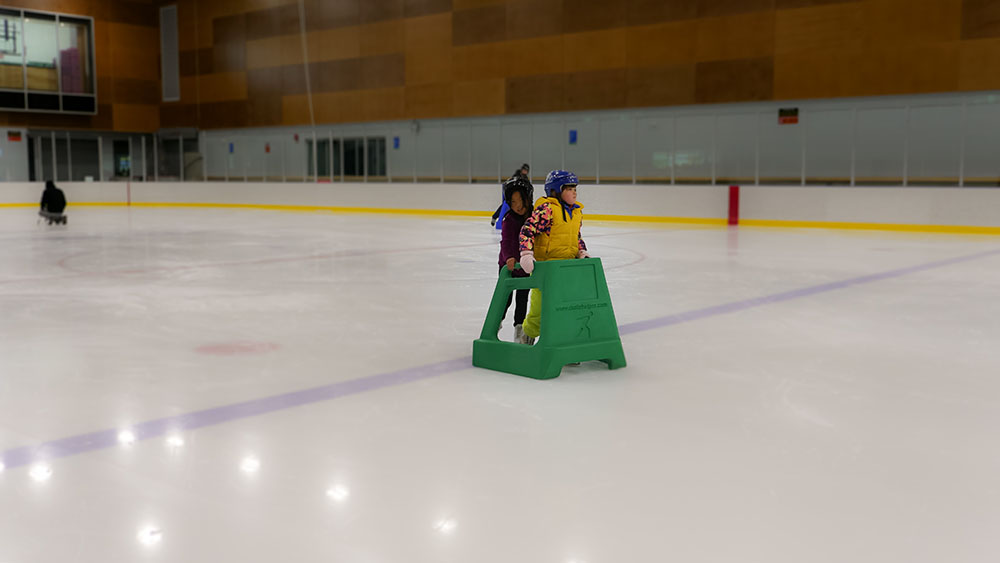 skating-aid-for-kids-04 - Skate Helper